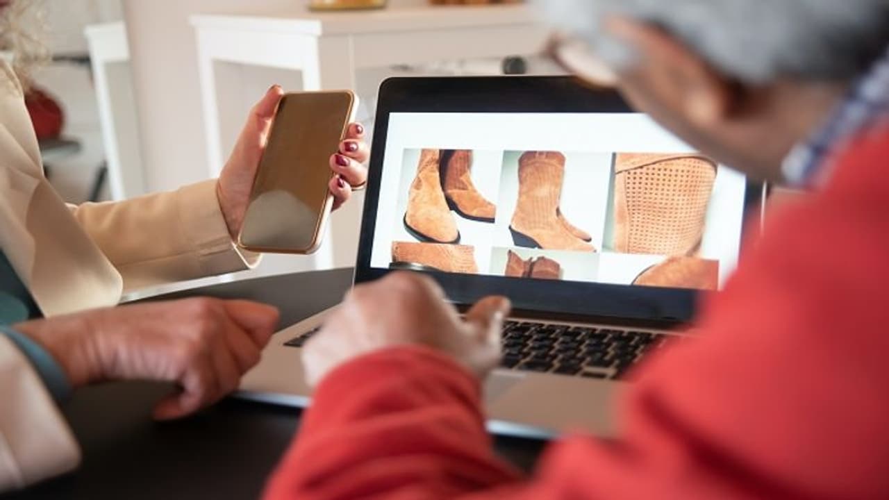 Stay smart and Secure: Tips to avoid online shopping scams during sales ...
