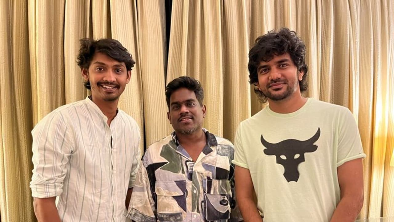 Star movie director Elan receive gift from Producer : இதென்ன புது ...