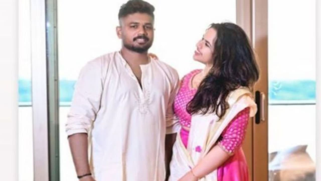 Beautiful Love Story Of Sanju Samson And Charulatha Remesh ಕಾಲೇಜ್‌ನಲ್ಲೇ ...