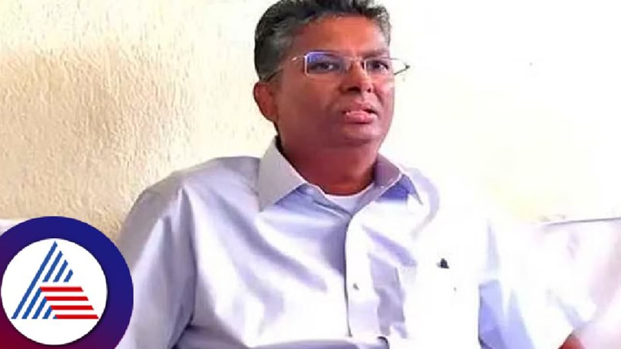 ಸವದತ್ತಿ ರೇಣುಕಾದೇವಿ ದೇಗುಲ: ಮೂಢನಂಬಿಕೆ ವಿರೋಧಿಸುವ ಸಚಿವ ಜಾರಕಿಹೊಳಿಗೆ ನಿಂಬೆ ...