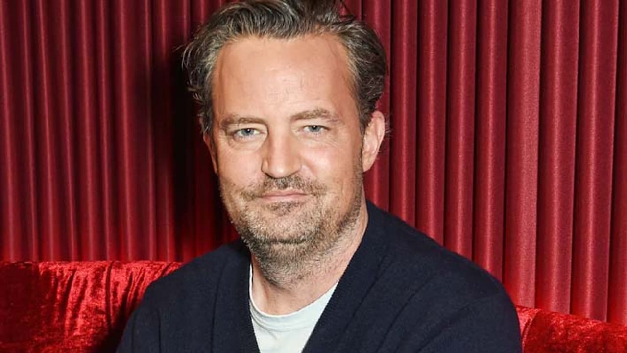 SHOCKING: डूबने से हुई 54 साल के एक्टर Mathew Perry की मौत, घर में मिली ...