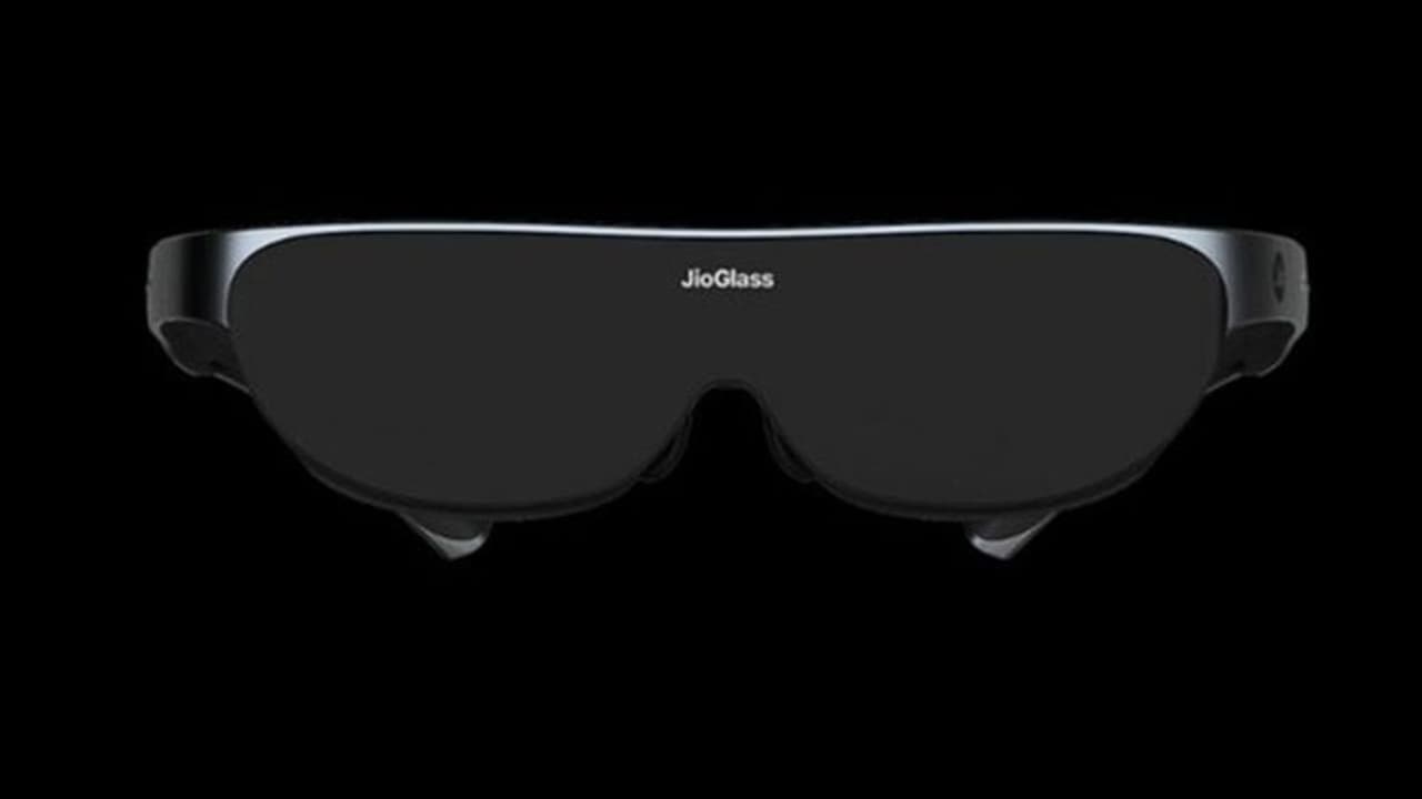 JioGlass: Reliance Jio launches India’s first smartglass with AR and VR ...