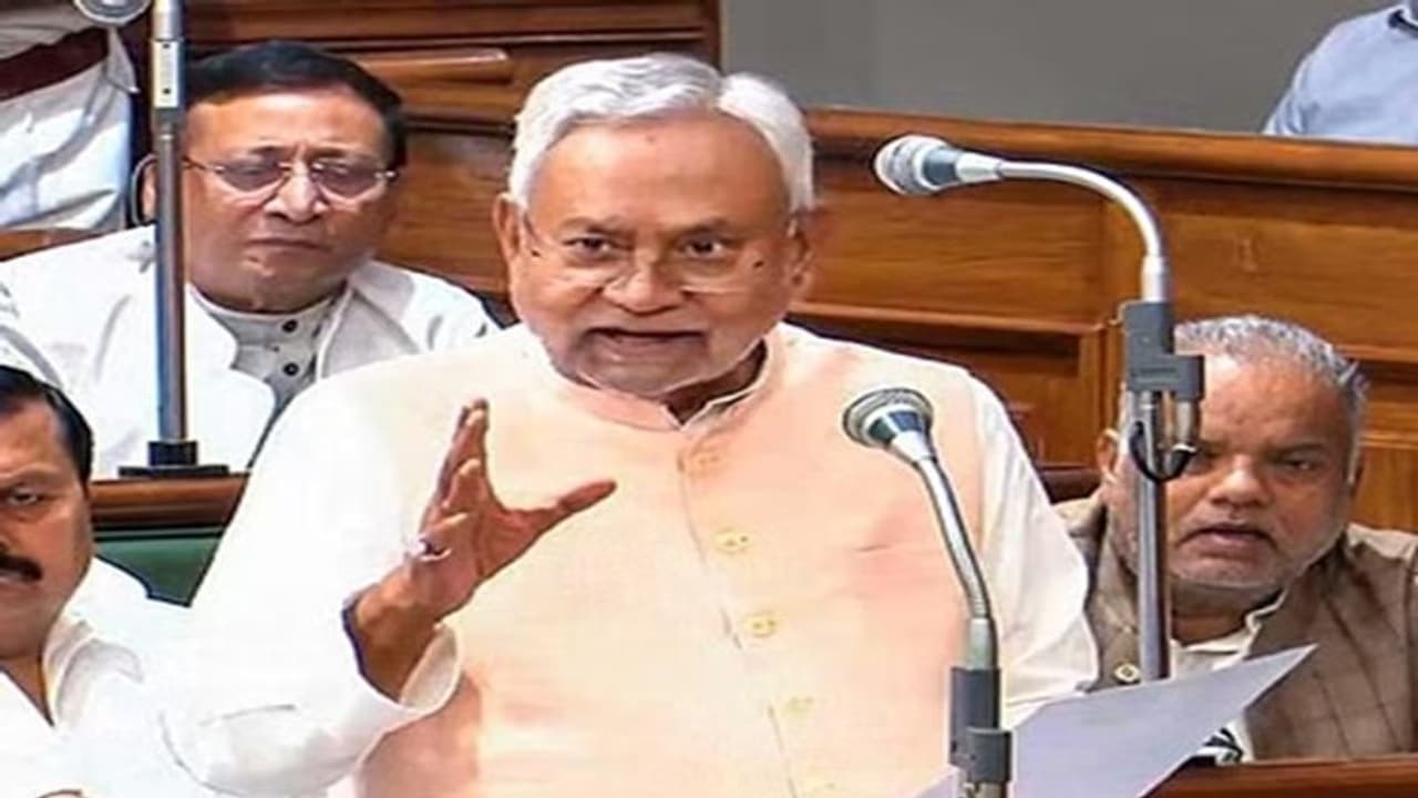 Nitish Kumar’s Biography | Birth | Education | Family | Marriage ...