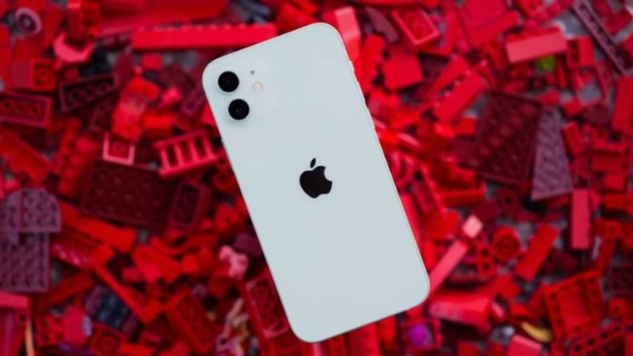 iPhone 16 series leak: Upcoming Apple smartphone to feature vertical ...