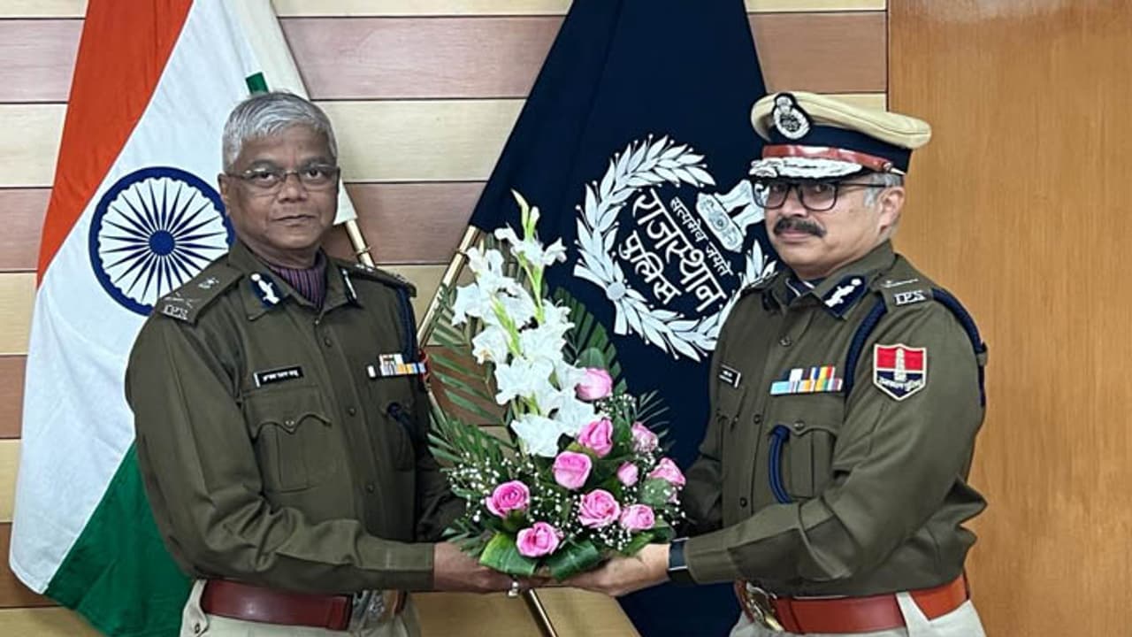 मंत्रिमंडल से पहले राजस्थान में बदल दिए गए डीजीपी, अब IPS रंजन साहू ...