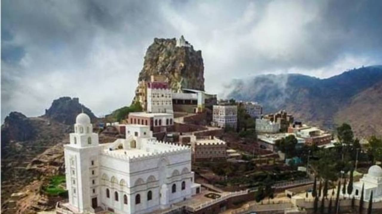 Al hutaib village of Yemen is Only village in the world where its never ...