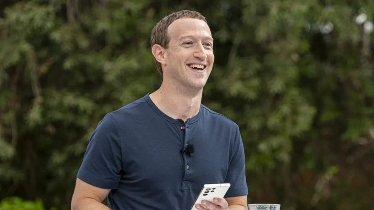 Mark Zuckerberg becomes world's second-richest person, HERE's his ...