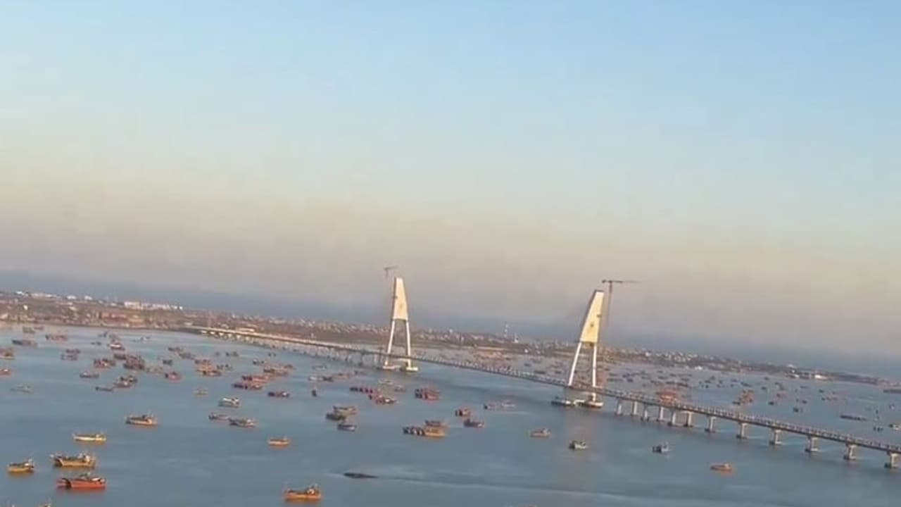 Sudarshan Setu: PM Modi inaugurates India's longest cable-stayed bridge ...