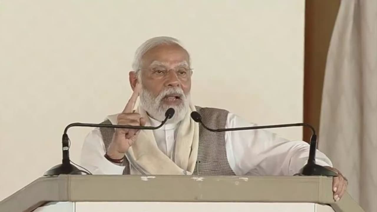 PM Modi remembers the historic Dandi March day as he inaugurated ...