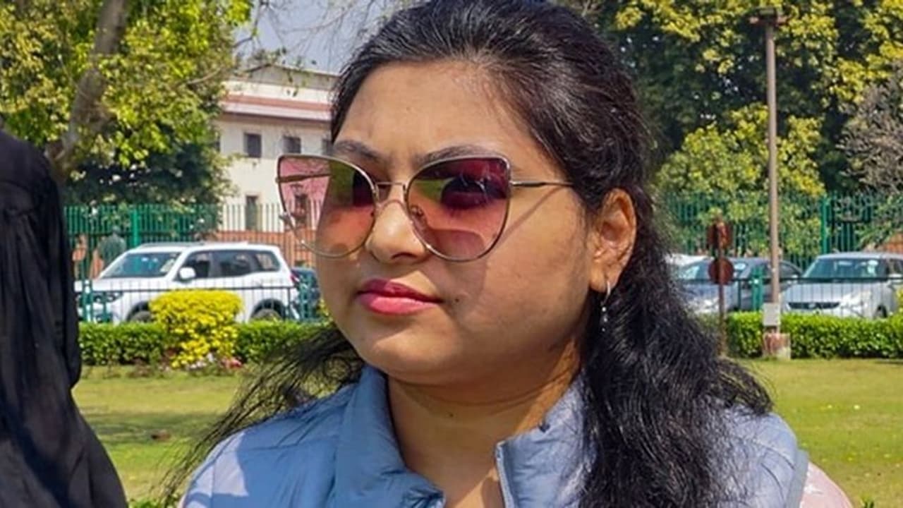 Jaya Thakur and Electoral Bonds Case: அரசியல் கட்சிகளை மிரள வைத்த ஜெயா ...