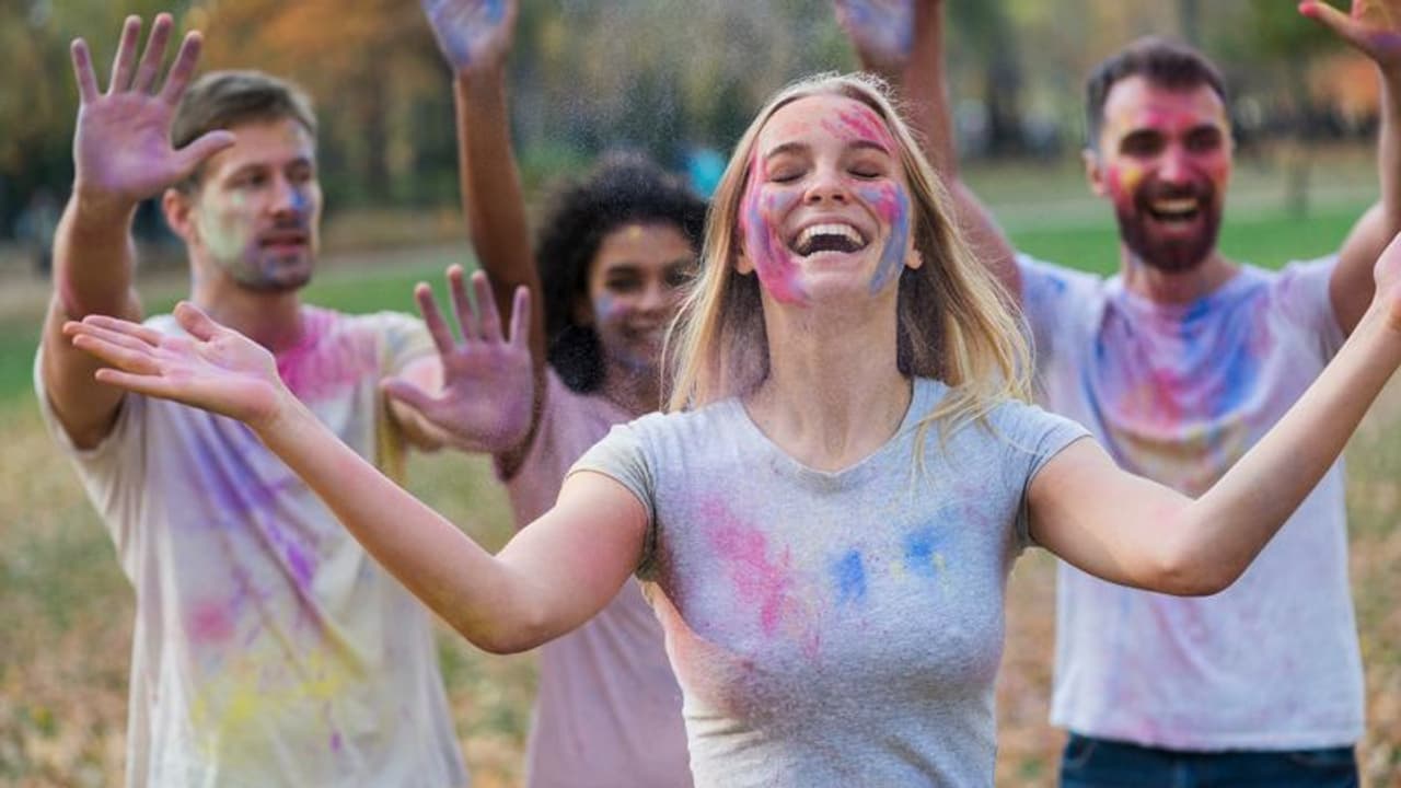 Canada to Mauritius: Explore how these 5 countries celebrate Holi ...