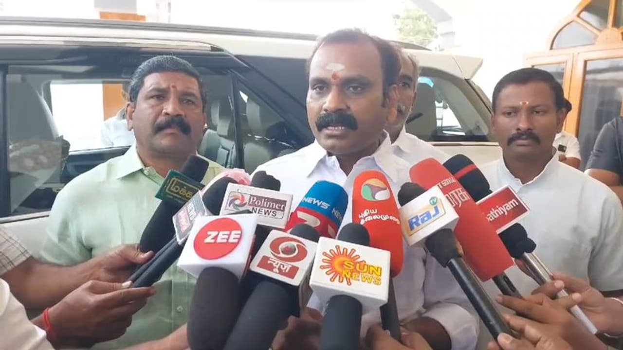 புகழ்பெற்ற நீலகிரியை கூகுளில் தேடினால் 2ஜி பற்றி வருகிறது; இந்த ...