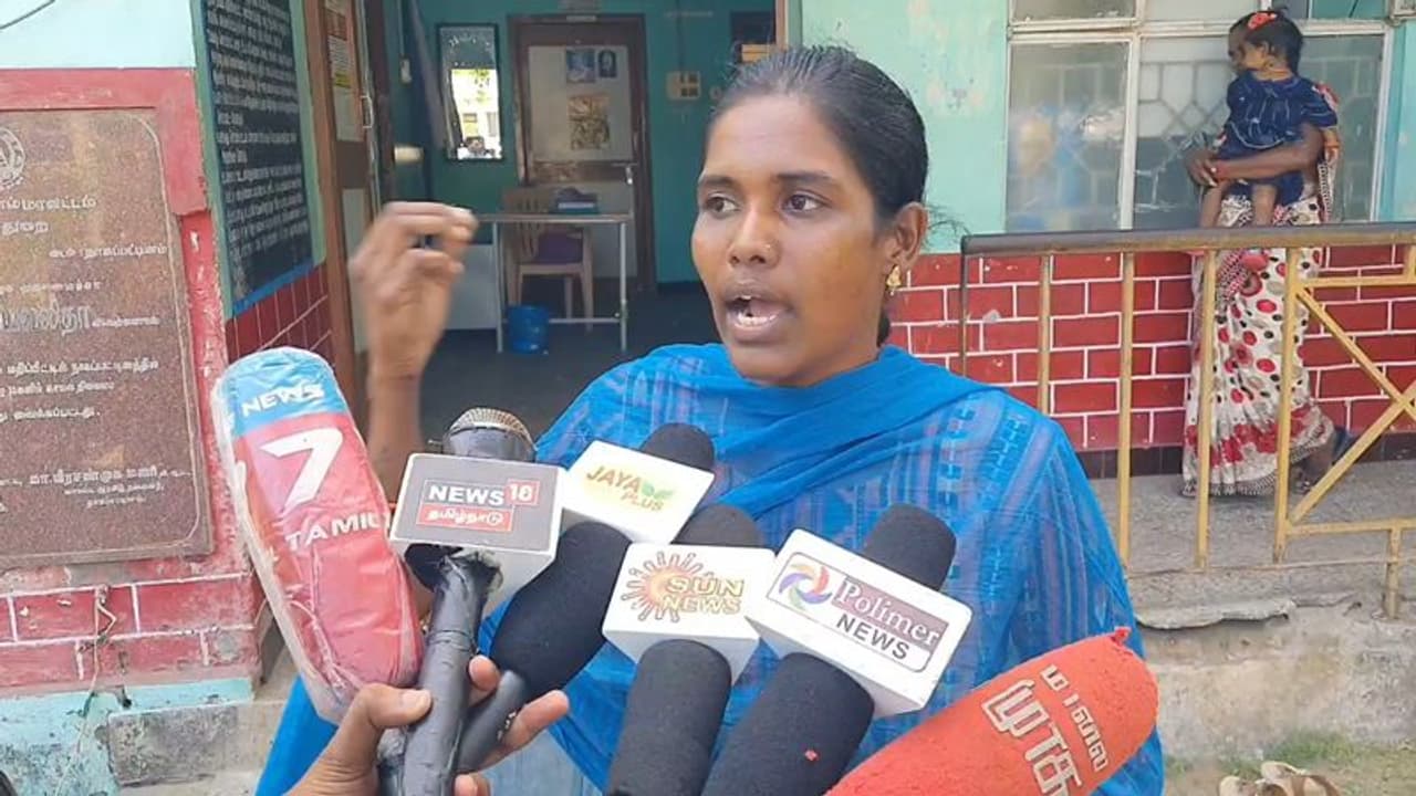 கர்ப்பிணியிடம் வரதட்சணை கேட்டு கொடுமை? நடவடிக்கை எடுக்க மறுப்பதாக கூறி ...