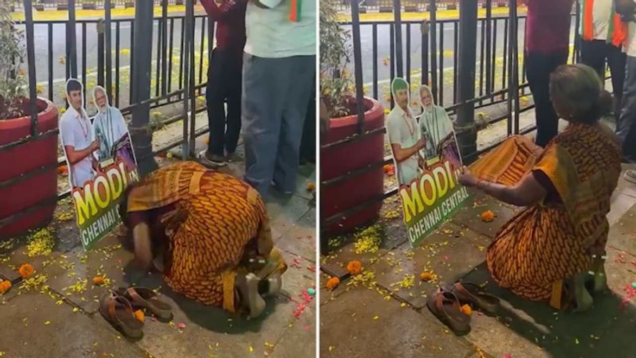 TN woman bows down before PM Modi's poster, prays for his win in LS ...