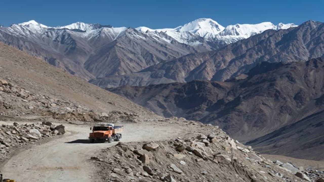MHA announces creation of 5 new districts in Ladakh to bolster ...