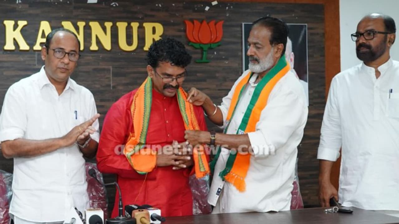 കെ സുധാകരൻ്റെ ഡൽഹിയിലെ മുൻ പിഎ മനോജ് കുമാർ ബിജെപിയിൽ ചേർന്നു | Manoj ...