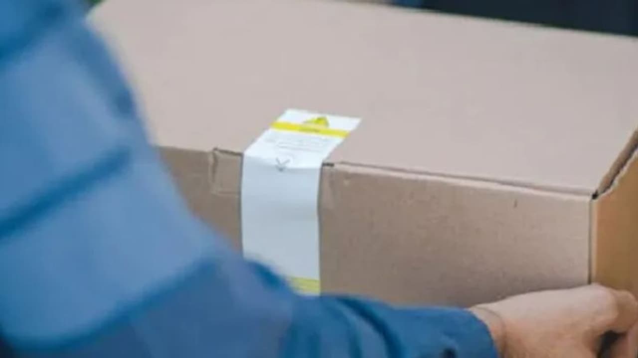 unknown parcel blast man and daughter died police find the accused മുൻകാമുകിയുടെ വീട്ടിലേക്ക് ...