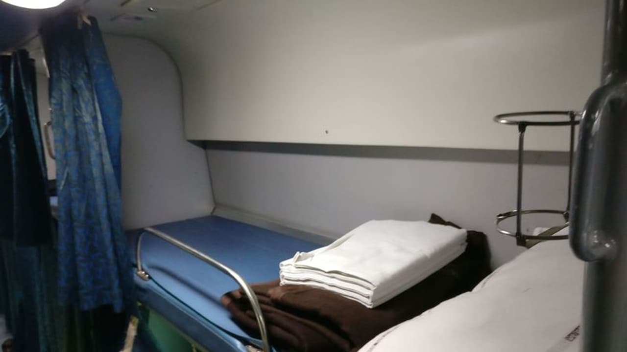 REVEALED! How frequently Indian Railways cleans AC coach bedsheets and ...