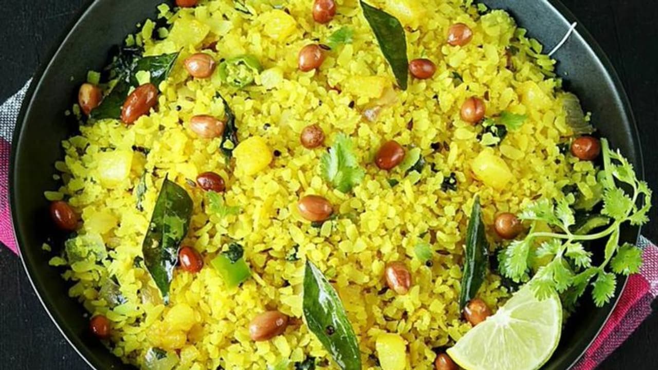 Aval Upma Recipe In Tamil : 2 கப் அவள் இருக்கா? அப்ப அதில் உப்புமா ...