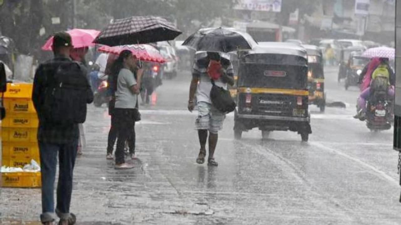 Monsoon Update: IMD Warns of Heavy Rainfall in Maharashtra, Including Mumbai and Pune | Monsoon ...
