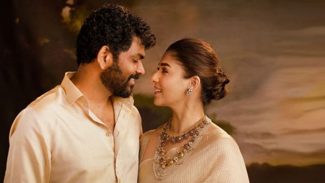 Vignesh Shivan and Nayanthara with Dhoni : "வீட்டில் பெரிய பிரேம் ...