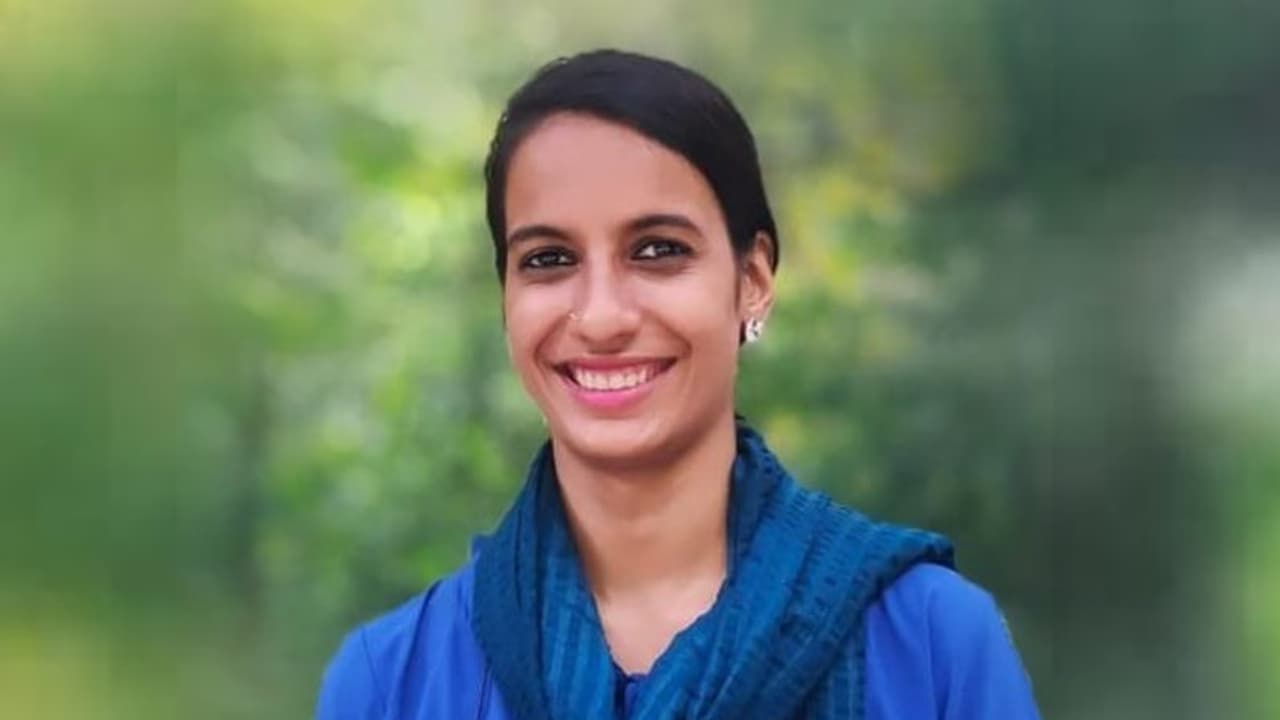 എഐവൈഎഫ് പാലക്കാട് ജില്ല ജോയിൻ്റ് സെക്രട്ടറിയെ വീടിനുള്ളിൽ മരിച്ച നിലയി ...