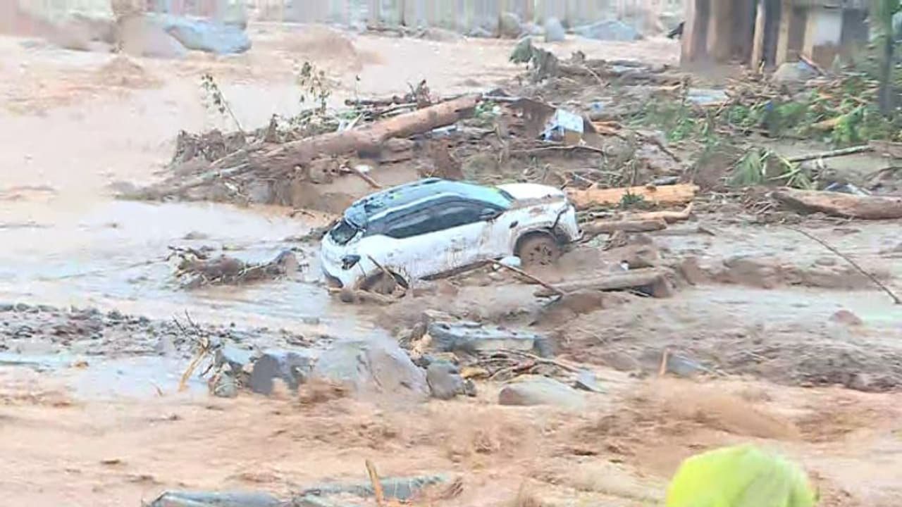 Massive disaster in Wayanad; Five dead in Mundakkai massive landslide ...