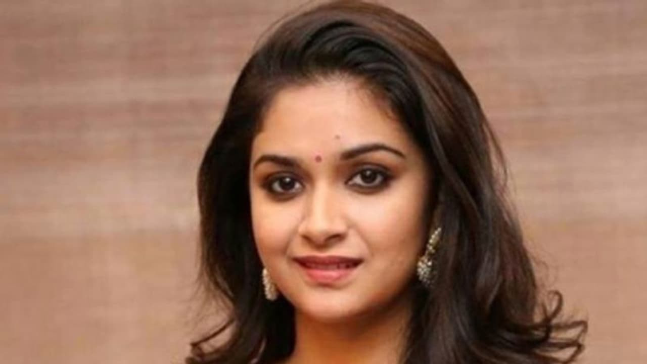 Keerthy Suresh: ചിരഞ്‍ജീവിയോ വിജയ്‍യോ മികച്ച ഡാൻസര്‍?, ചോദ്യത്തിന് ...
