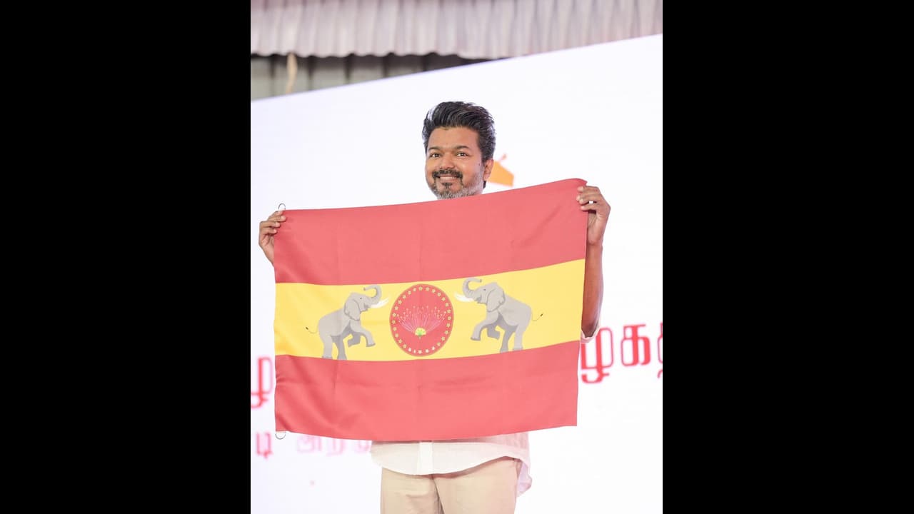 TVK Party Flag Vaagai Flower | விஜய்யின் கட்சி கொடியில் இருக்கும் வாகை ...