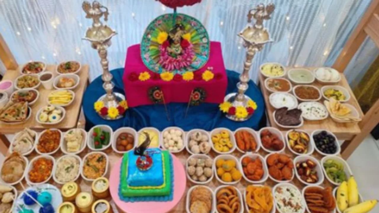 10 Must-Have bhog to offer Lord Krishna on Janmashtami | 10 Must Have ...