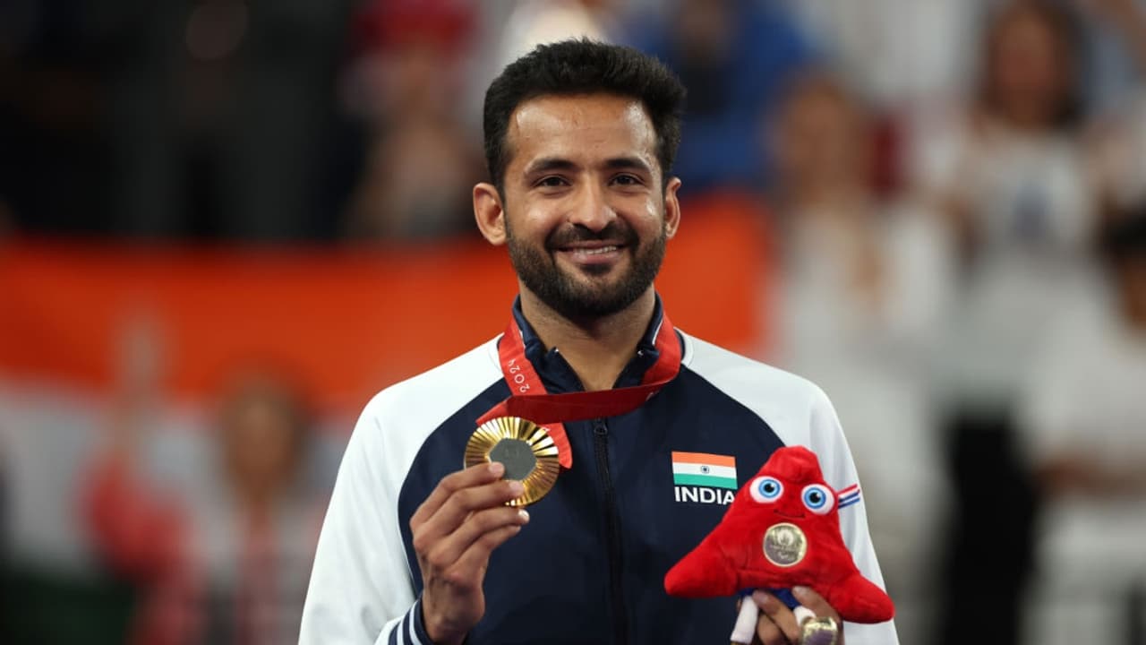 Paris Paralympics 2024: Nitesh Kumar bags GOLD in men's singles SL3 ...
