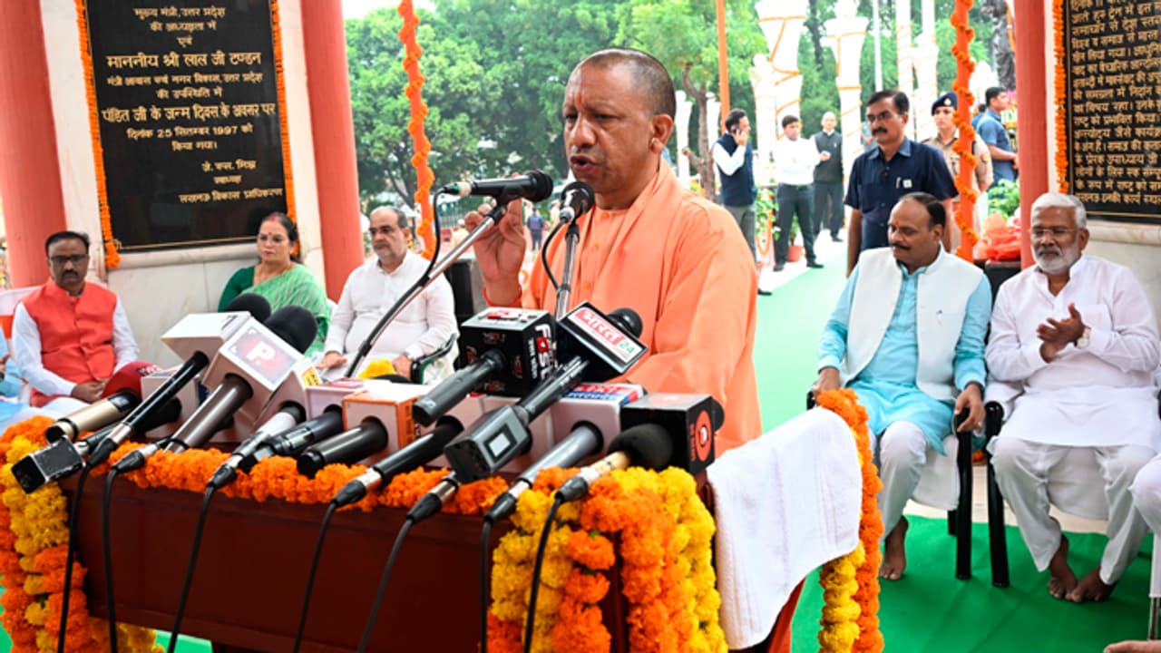 YEIDA showcases Fintech City, semiconductor, and software tech parks at ...