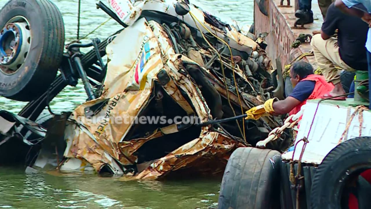 Karnataka landslide: Human remains, suspected to be of Kerala native ...