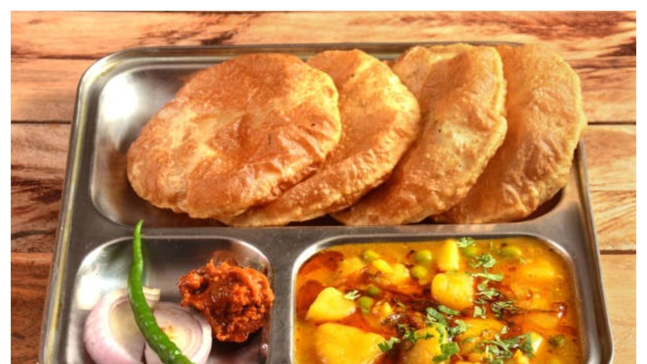 Poori Recipe: How to make Perfect Puffy and Soft puri | Asianet Newsable