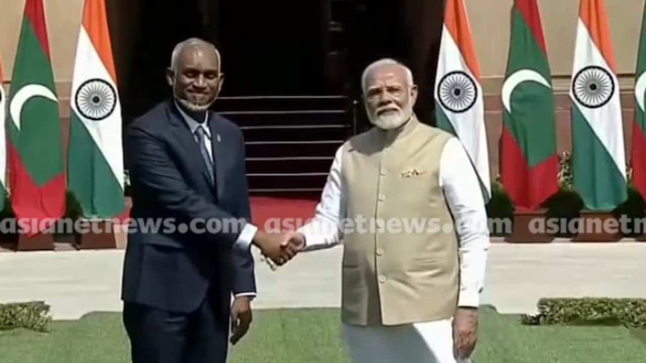 Strengthening ties: PM Modi, Maldivian President Muizzu discuss ...