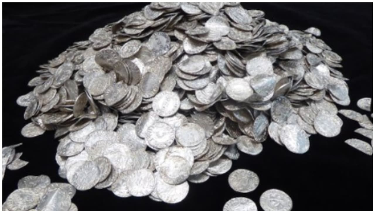 largest treasure in 950 year old British history: കണ്ടെത്തിയത് ...