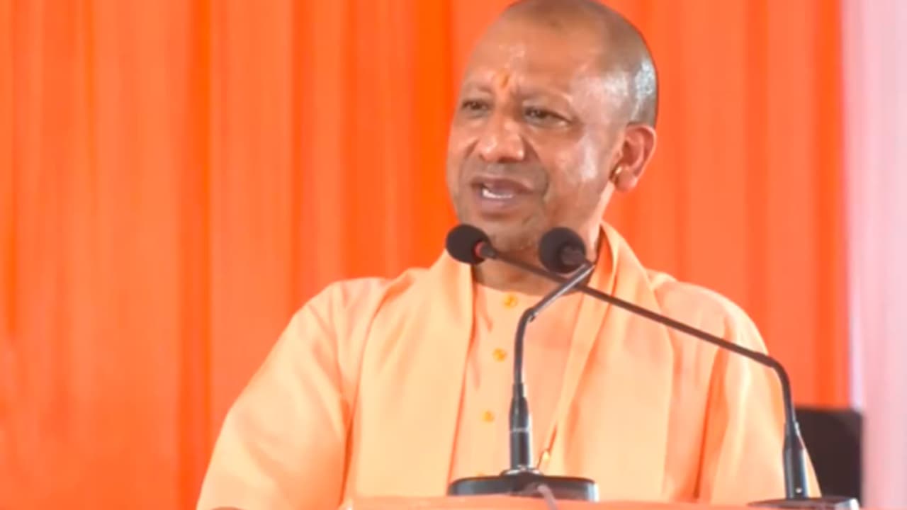 Aakanksha Haat 2024: CM Yogi highlights cultural heritage, women ...