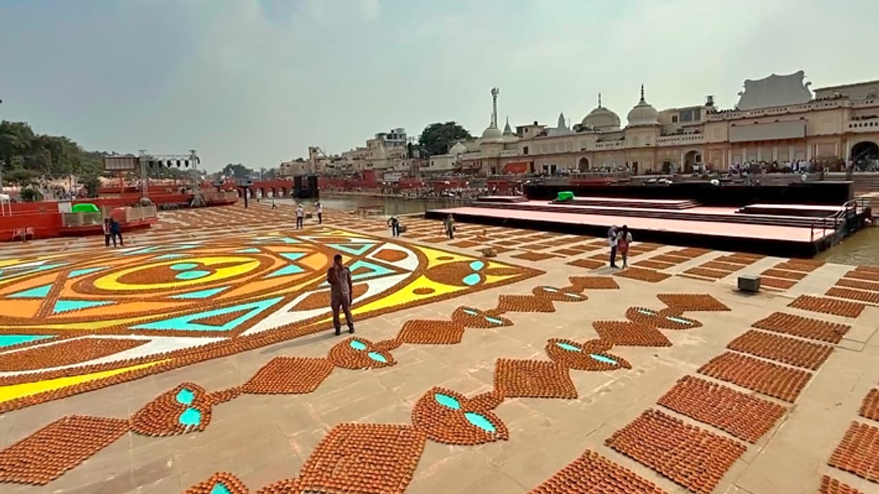 Deepotsav 2024: Spectacular showcase of Ramcharitamanas through grand ...