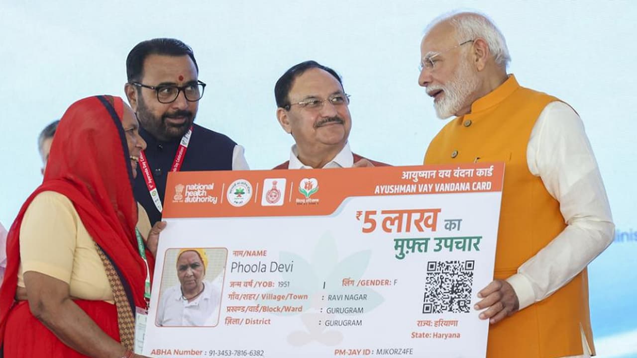 PM Modi Started Ayushman Bharat Health Insurance Scheme: 70 ವರ್ಷ ...