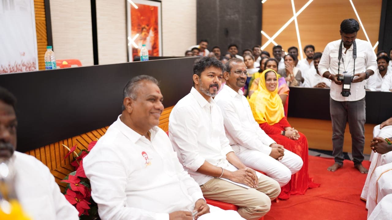 TVK First General Body Meeting : தவெக தலைவர் விஜய் தலைமையில் முதல் ...