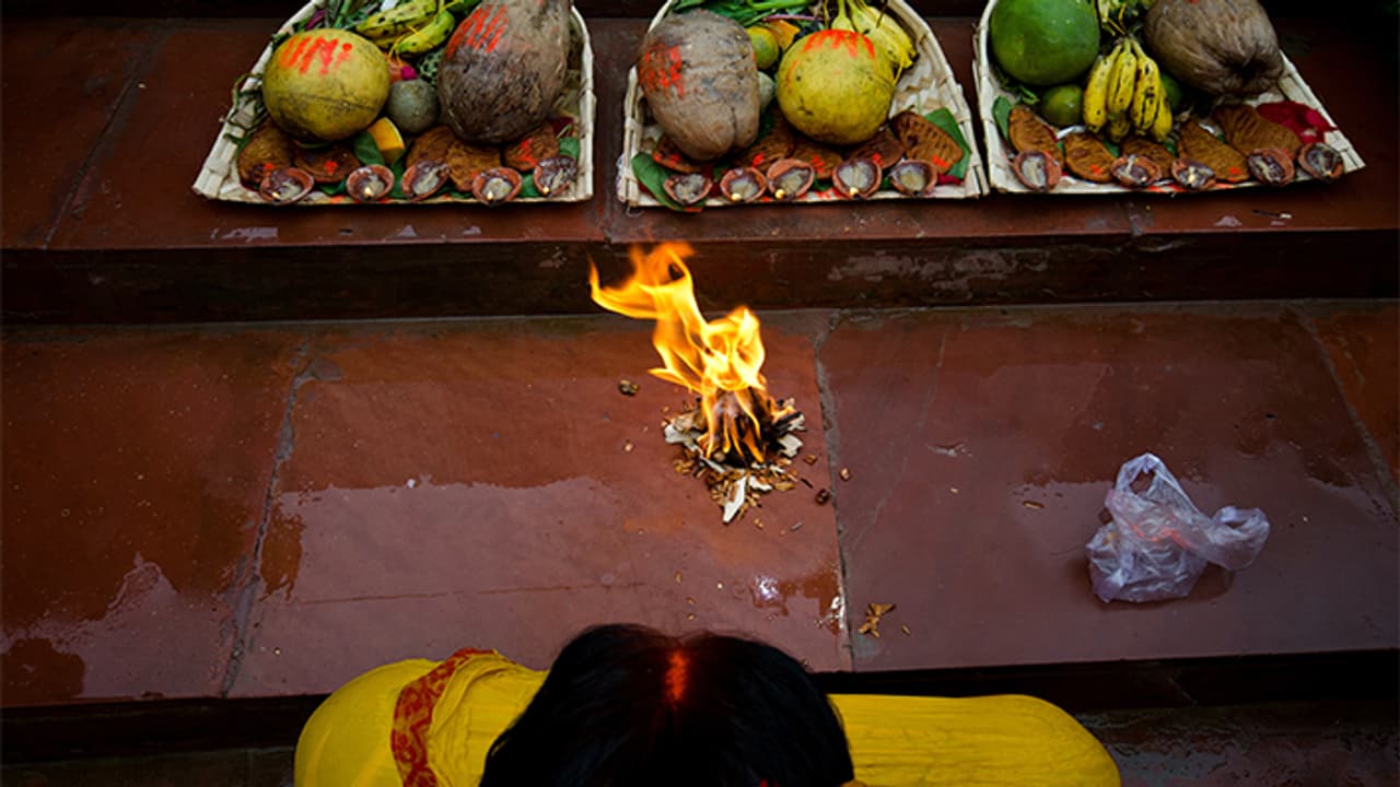Chhath Puja Ki Katha: कैसे शुरू हुई छठ पूजा की परंपरा? जानें 4 रोचक ...