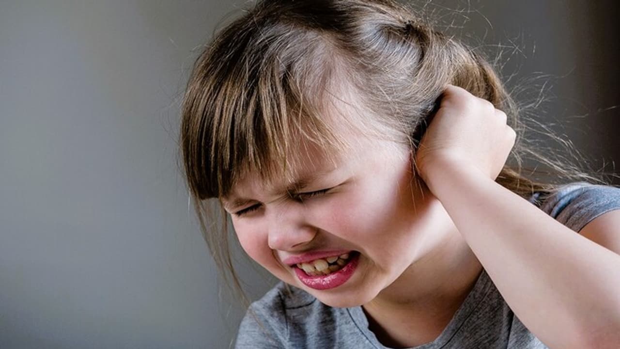 Cold Wind Causing Ear Pain? Natural Remedies That Work Quickly ...