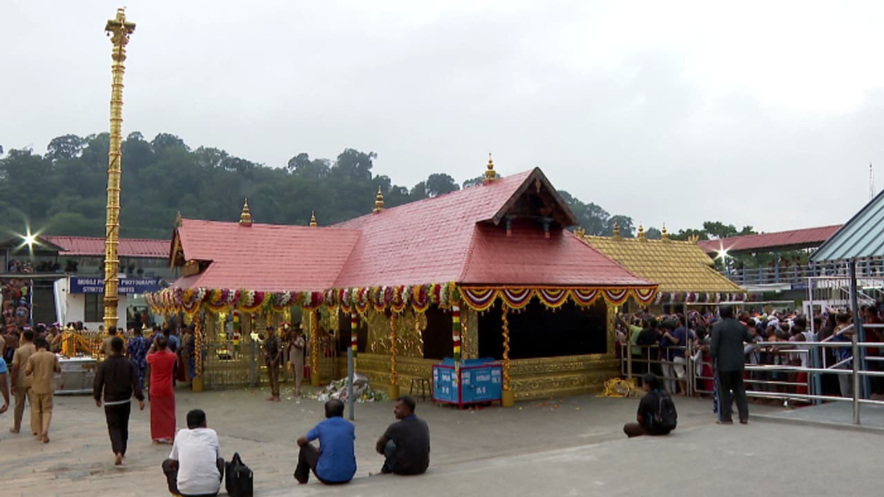 Kerala: Devotees skip darshan at Sabarimala temple despite virtual ...