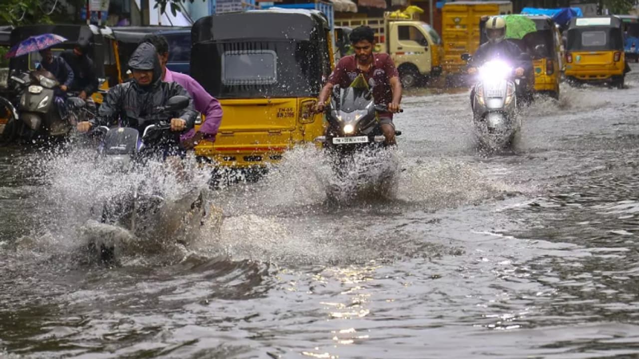 Andhra Pradesh, Telangana Weather LATEST update: Heavy rainfall ...