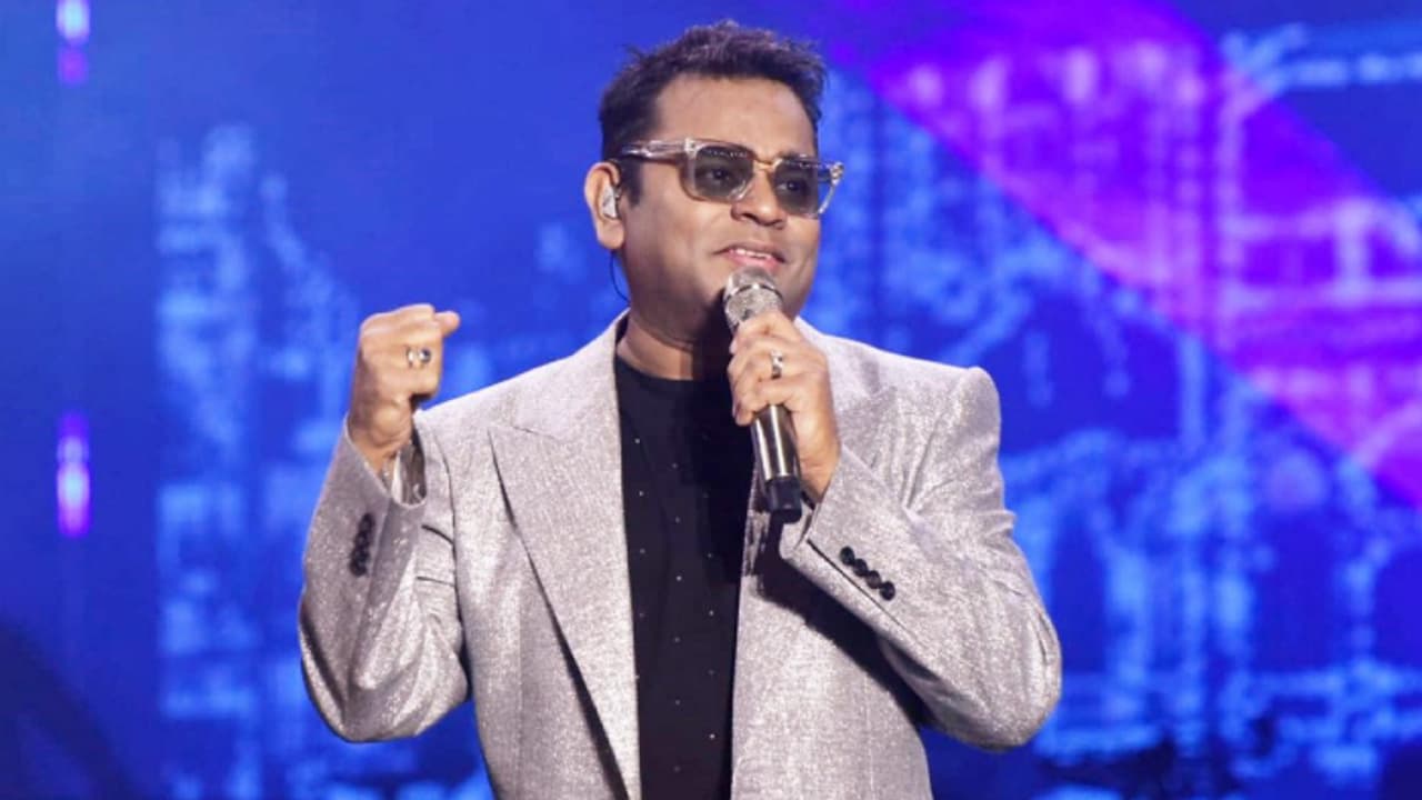 ఏఆర్ రెహమాన్ కు షాక్, 2 కోట్లు చెల్లించాలని కోర్టు ఆదేశం, కారణం ఏంటంటే ...