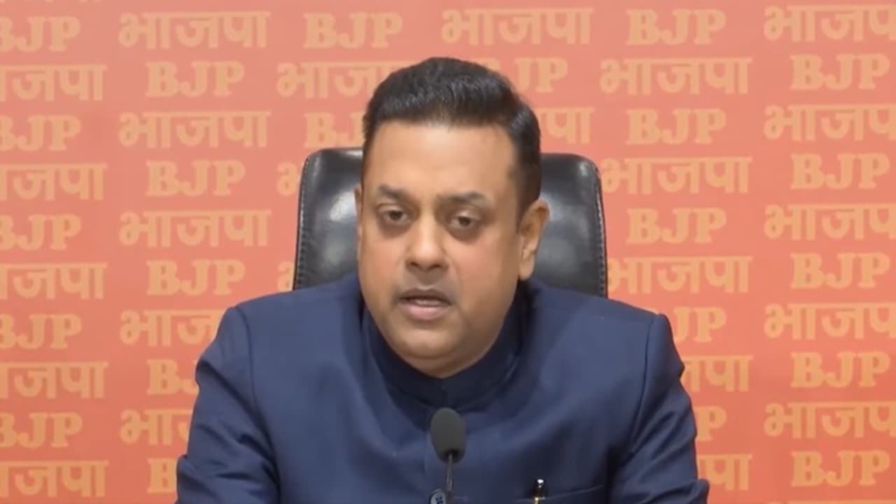 कोलकाता गैंगरेप को लेकर ममता बनर्जी पर बरसे BJP नेता संबित पात्रा ...