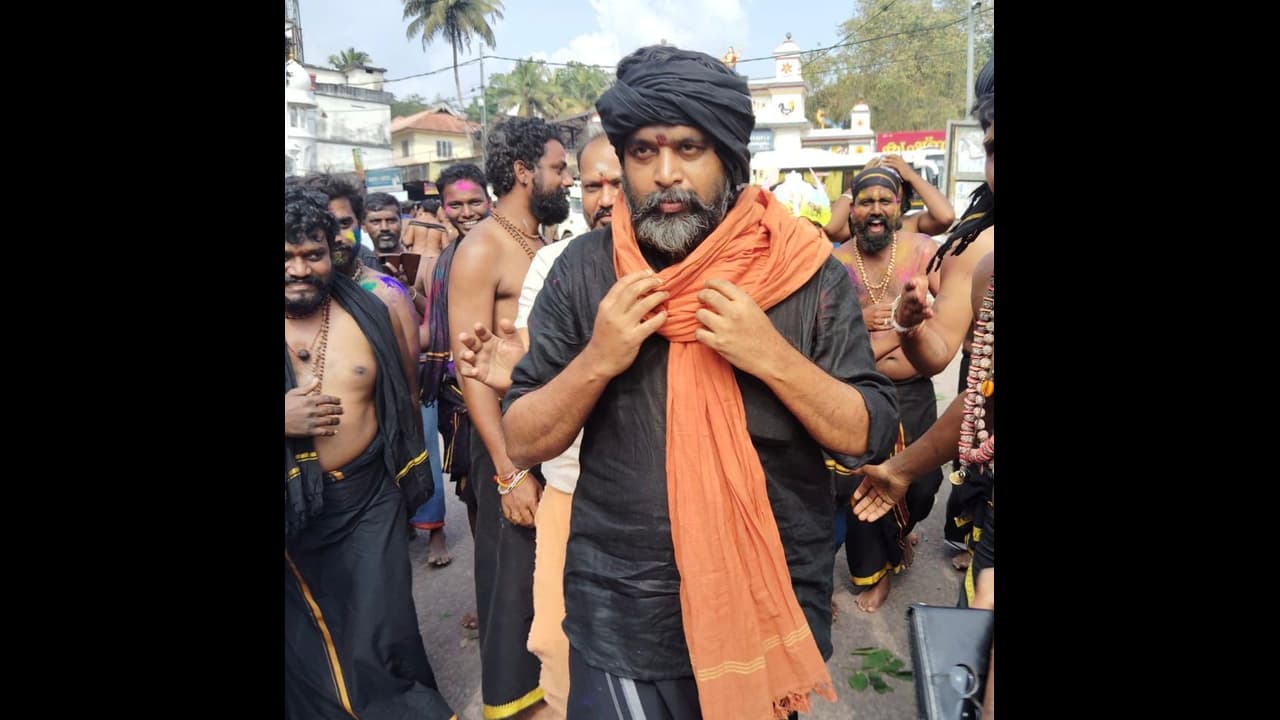 Actor Sasikumar visits Sabarimala temple, photos go viral | Asianet ...