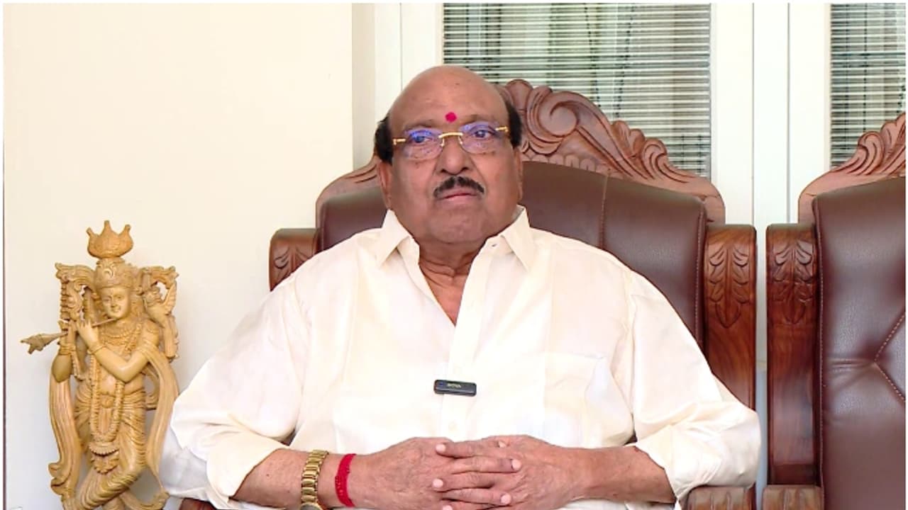 Vellapally Natesan response over temple shirt | 'ക്ഷേത്രങ്ങളിൽ ഷർട്ട് ...