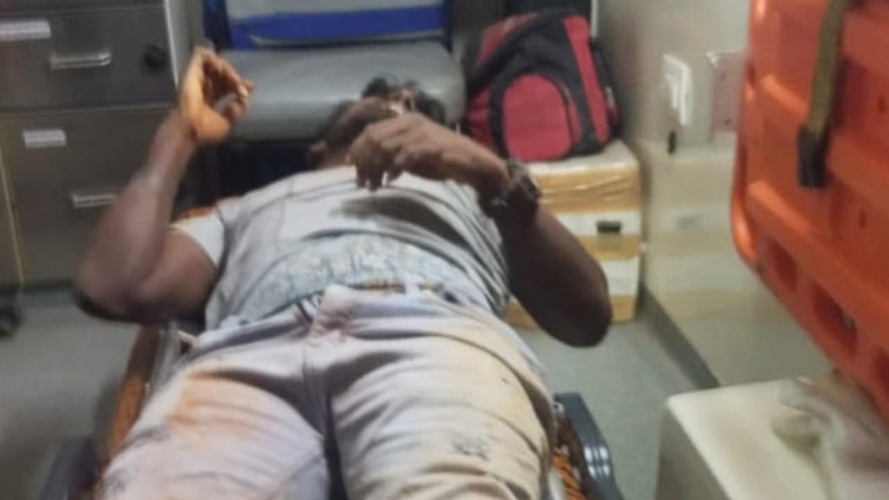 Fire force saves man from 3രാ feet deep waste pit in trivandrum ...