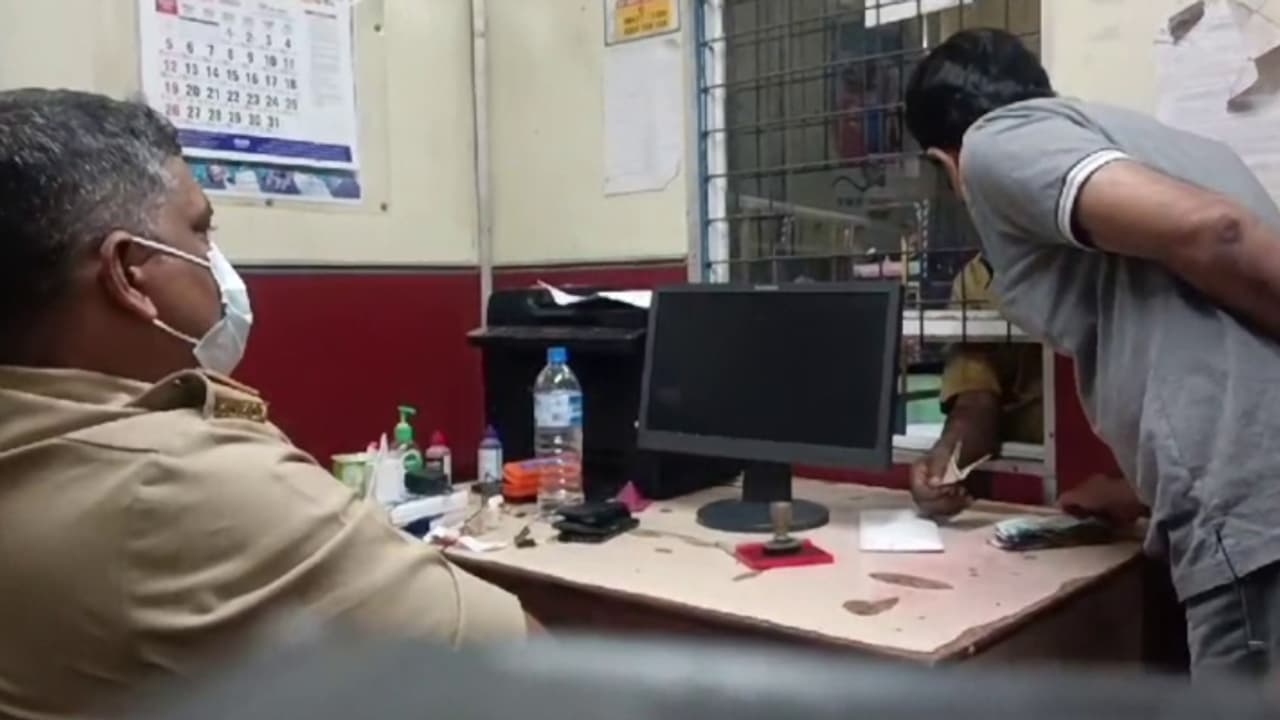 vigilance raid at rto checkposts in palakkad more 1.5 lakh rs seized ...